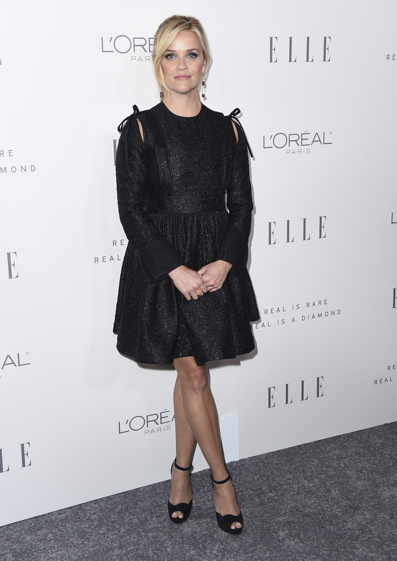 Um mini red carpet cheio de looks interessantes. | Alfinetes de Morango